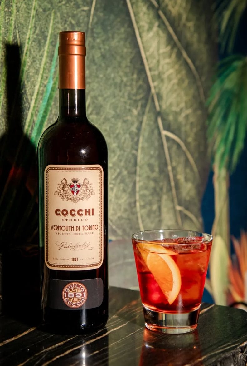Ultimate Guide : Negroni Cocktail Recipe & Best Bars | All Things Drinks